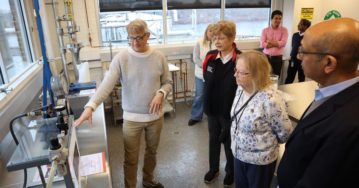 Celebrating Ahlstrom's New Product Development Space